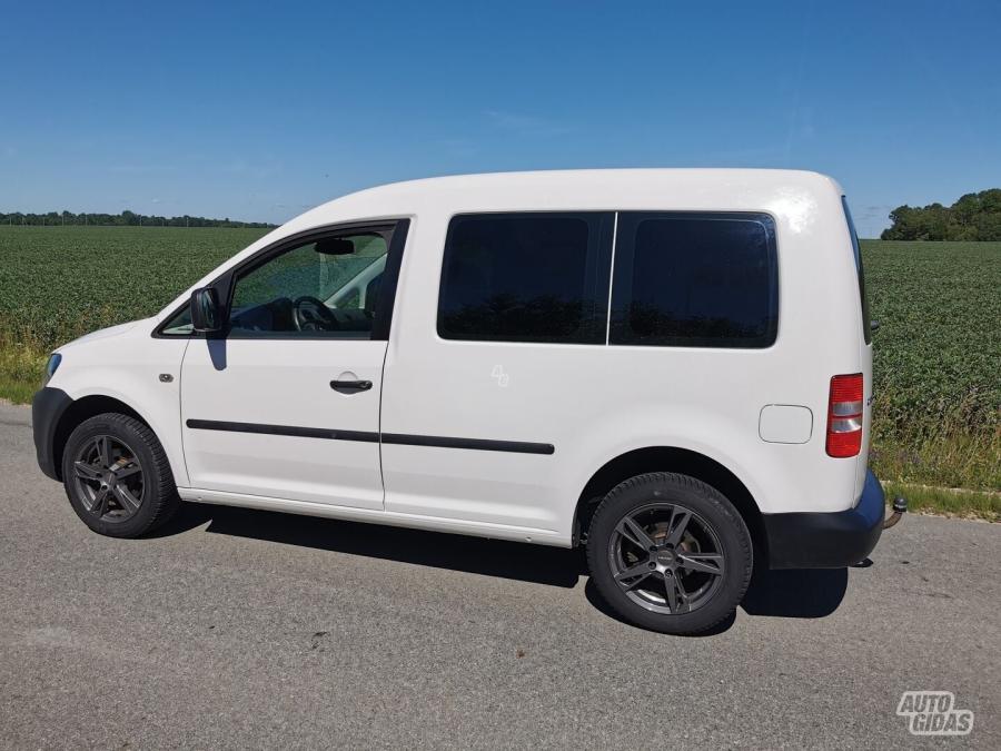 White Volkswagen Caddy 2012 in Kretinga, with an engine capacity of 1.60 L and mileage of 276 thousand km for 5000 €, photo 3 on AUTOMOTO.COM.LV