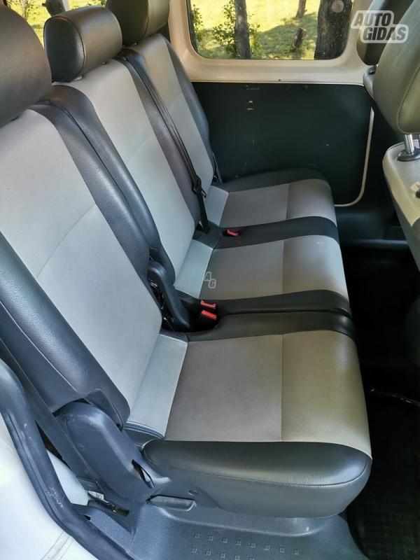 White Volkswagen Caddy 2012 in Kretinga, with an engine capacity of 1.60 L and mileage of 276 thousand km for 5000 €, photo 10 on AUTOMOTO.COM.LV