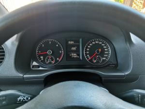 White Volkswagen Caddy 2012 in Kretinga, with an engine capacity of 1.60 L and mileage of 276 thousand km for 5000 €, photo 12 on AUTOMOTO.COM.LV