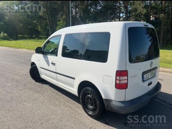Balts Volkswagen Caddy 2013 Jēkabpils, ar dzinēja tilpumu 1.60 L un nobraukumu 542 tūkst. km par 2500 €, foto 4 vietnē AUTOMOTO.COM.LV