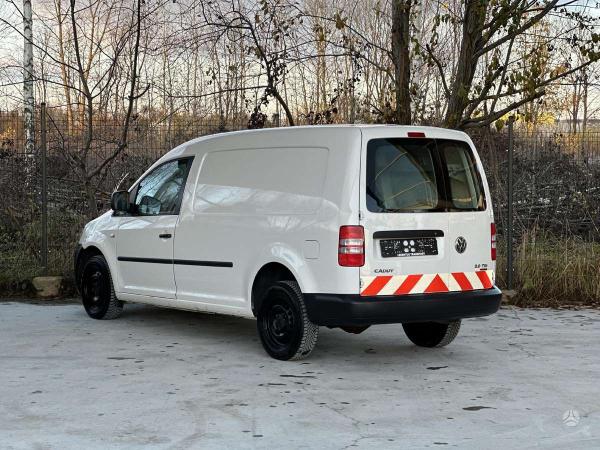 White Volkswagen Caddy 2013 in Vilnius, with an engine capacity of 1.97 L and mileage of 162 thousand km for 9200 €, photo 5 on AUTOMOTO.COM.LV