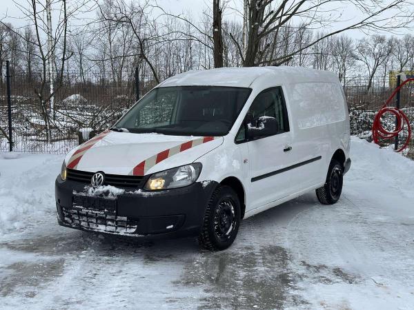White Volkswagen Caddy 2013 in Vilnius, with an engine capacity of 1.97 L and mileage of 162 thousand km for 9200 €, photo 1 on AUTOMOTO.COM.LV