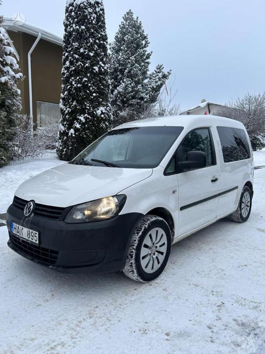 White Volkswagen Caddy 2013 in Vilnius, with an engine capacity of 1.60 L and mileage of 608 thousand km for 2990 €, photo 2 on AUTOMOTO.COM.LV