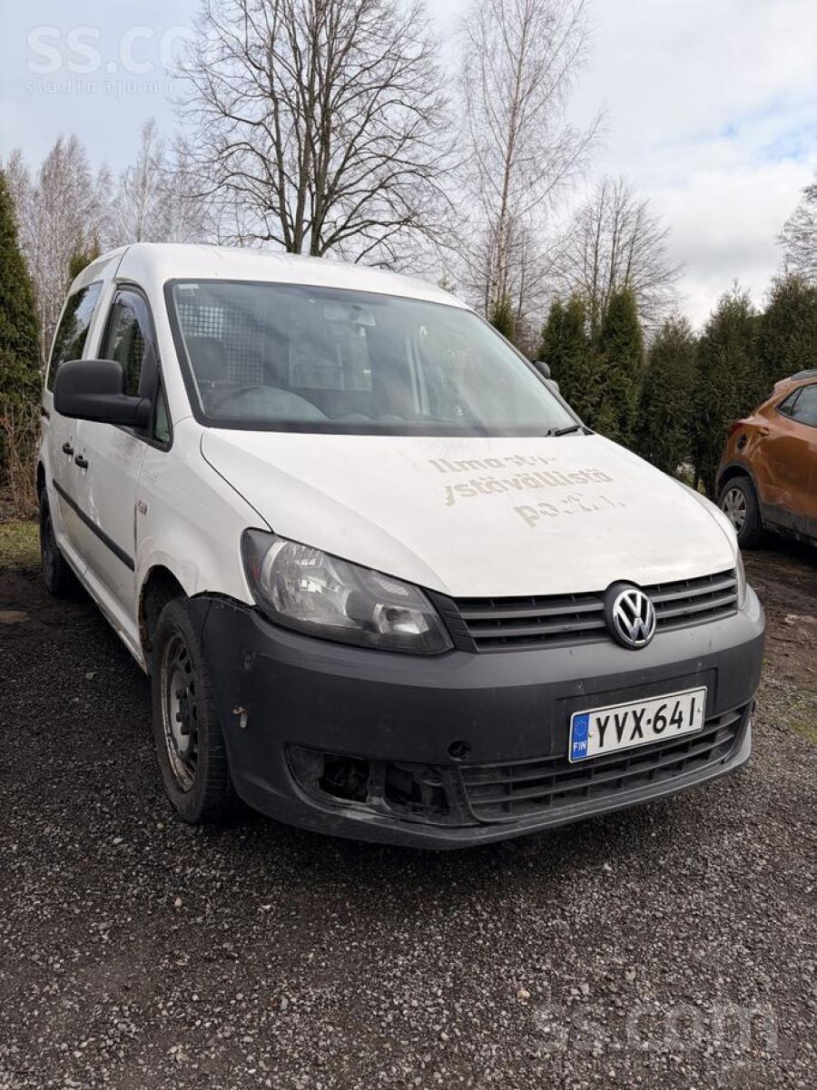 White Volkswagen Caddy 2013 in Riga, with an engine capacity of 2.00 L and mileage of 250 thousand km for 2500 €, photo 11 on AUTOMOTO.COM.LV