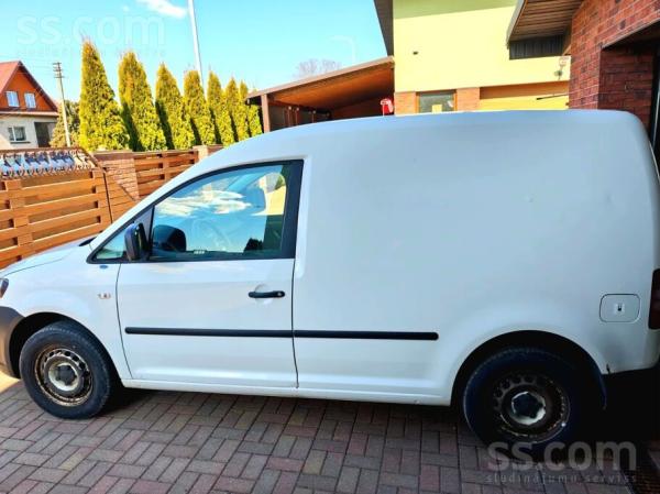 White Volkswagen Caddy 2013 in Riga, with an engine capacity of 1.60 L and mileage of 0 thousand km for 6175 €, photo 5 on AUTOMOTO.COM.LV