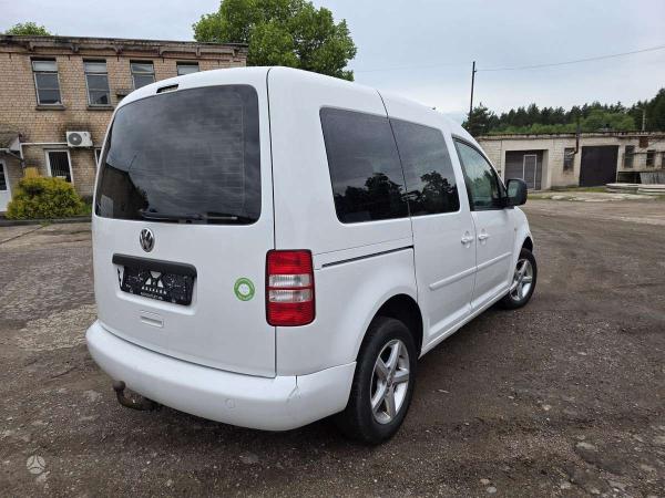 Balts Volkswagen Caddy 2013 Utena, ar dzinēja tilpumu 1.60 L un nobraukumu 276 tūkst. km par 3990 €, foto 3 vietnē AUTOMOTO.COM.LV