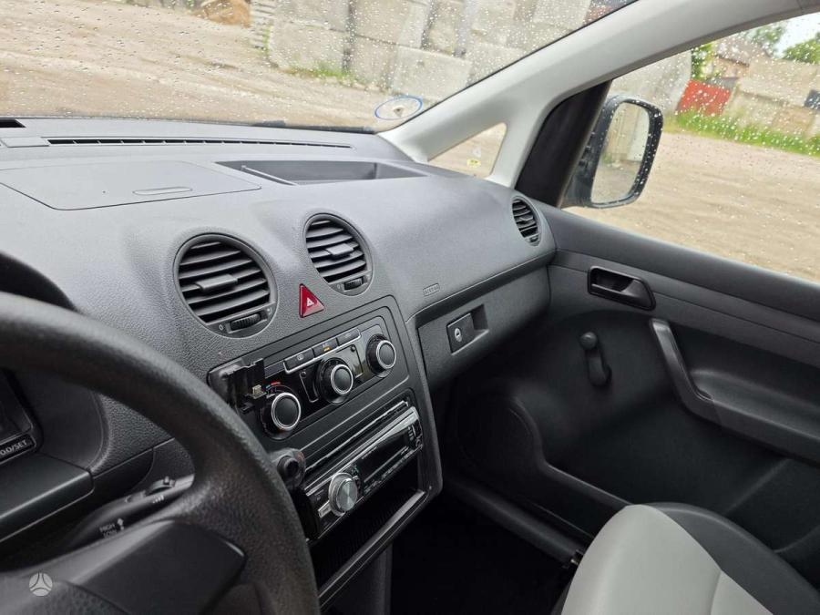 Balts Volkswagen Caddy 2013 Utena, ar dzinēja tilpumu 1.60 L un nobraukumu 276 tūkst. km par 3990 €, foto 8 vietnē AUTOMOTO.COM.LV