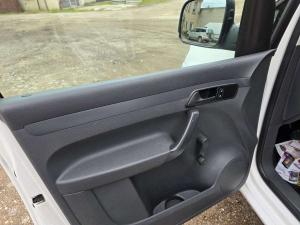 Balts Volkswagen Caddy 2013 Utena, ar dzinēja tilpumu 1.60 L un nobraukumu 276 tūkst. km par 3990 €, foto 10 vietnē AUTOMOTO.COM.LV