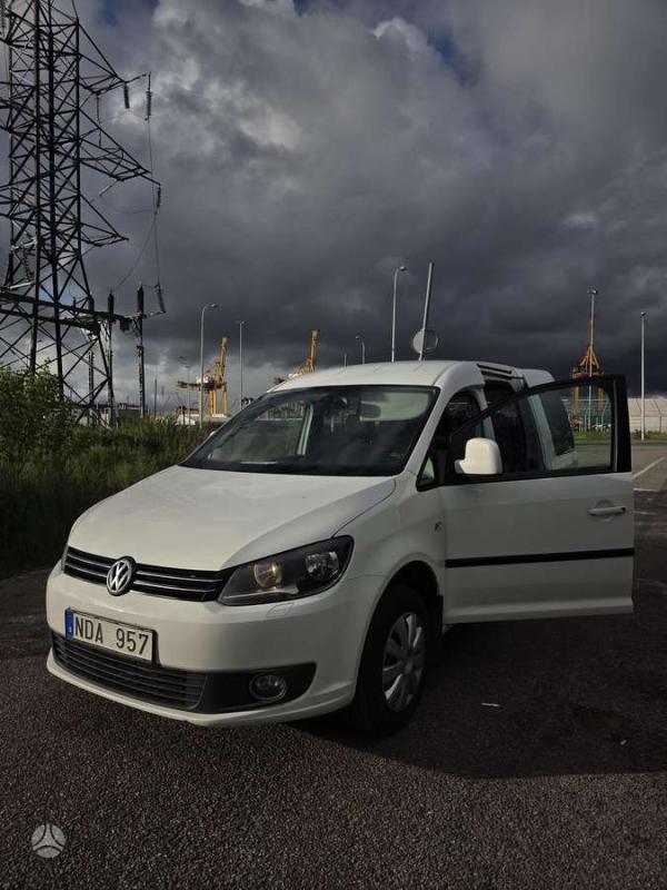 Balts Volkswagen Caddy 2013 Klaipėda, ar dzinēja tilpumu 1.20 L un nobraukumu 210 tūkst. km par 5500 €, foto 2 vietnē AUTOMOTO.COM.LV
