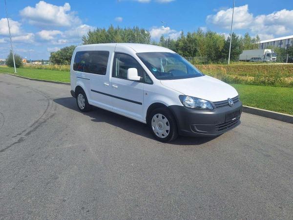 White Volkswagen Caddy 2013 in Utena, with an engine capacity of 1.60 L and mileage of 248 thousand km for 5800 €, photo 1 on AUTOMOTO.COM.LV