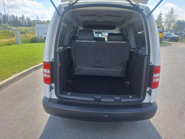 White Volkswagen Caddy 2013 in Utena, with an engine capacity of 1.60 L and mileage of 248 thousand km for 5800 €, photo 5 on AUTOMOTO.COM.LV