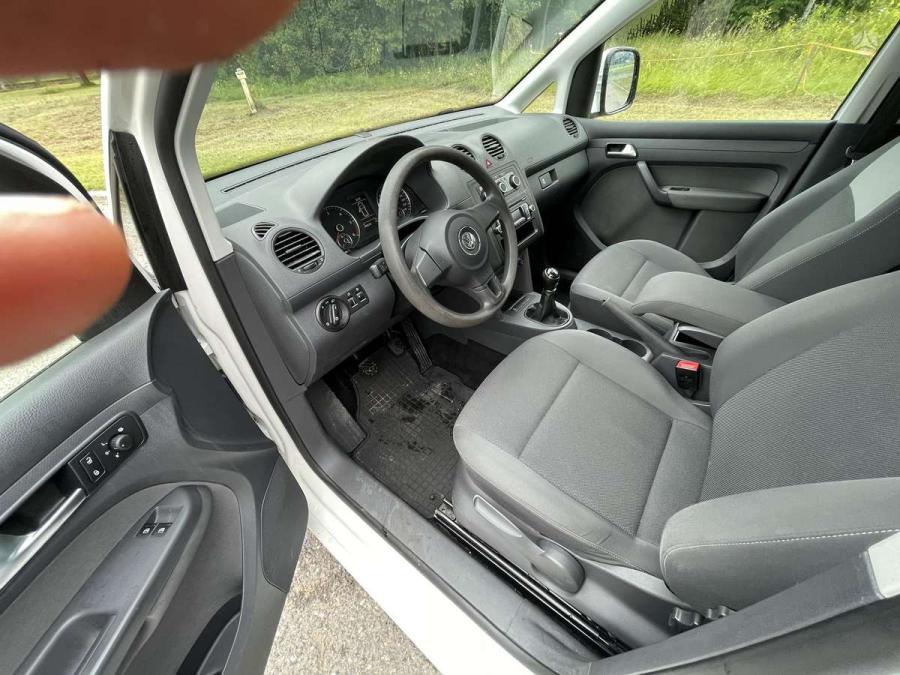 Balts Volkswagen Caddy 2013 Kauņa, ar dzinēja tilpumu 2.00 L un nobraukumu 200 tūkst. km par 8890 €, foto 14 vietnē AUTOMOTO.COM.LV