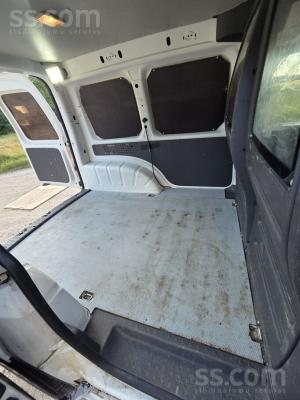 Balts Volkswagen Caddy 2013 Liepāja, ar dzinēja tilpumu 1.60 L un nobraukumu 259 tūkst. km par 5100 €, foto 16 vietnē AUTOMOTO.COM.LV