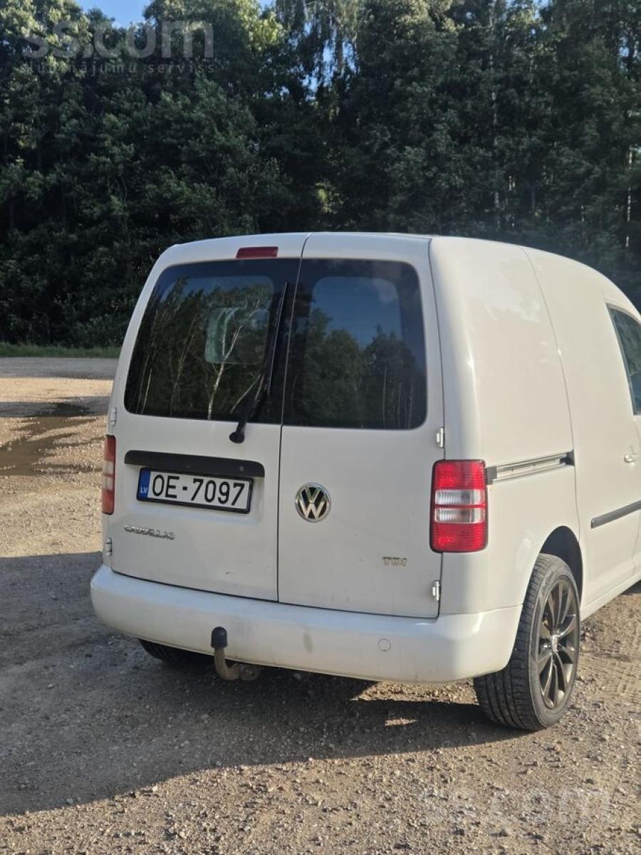 White Volkswagen Caddy 2013 in Liepaja, with an engine capacity of 1.60 L and mileage of 259 thousand km for 4800 €, photo 5 on AUTOMOTO.COM.LV