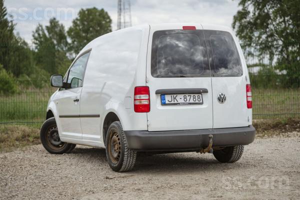 White Volkswagen Caddy 2013 in Riga, with an engine capacity of 1.60 L and mileage of 288 thousand km for 5590 €, photo 5 on AUTOMOTO.COM.LV