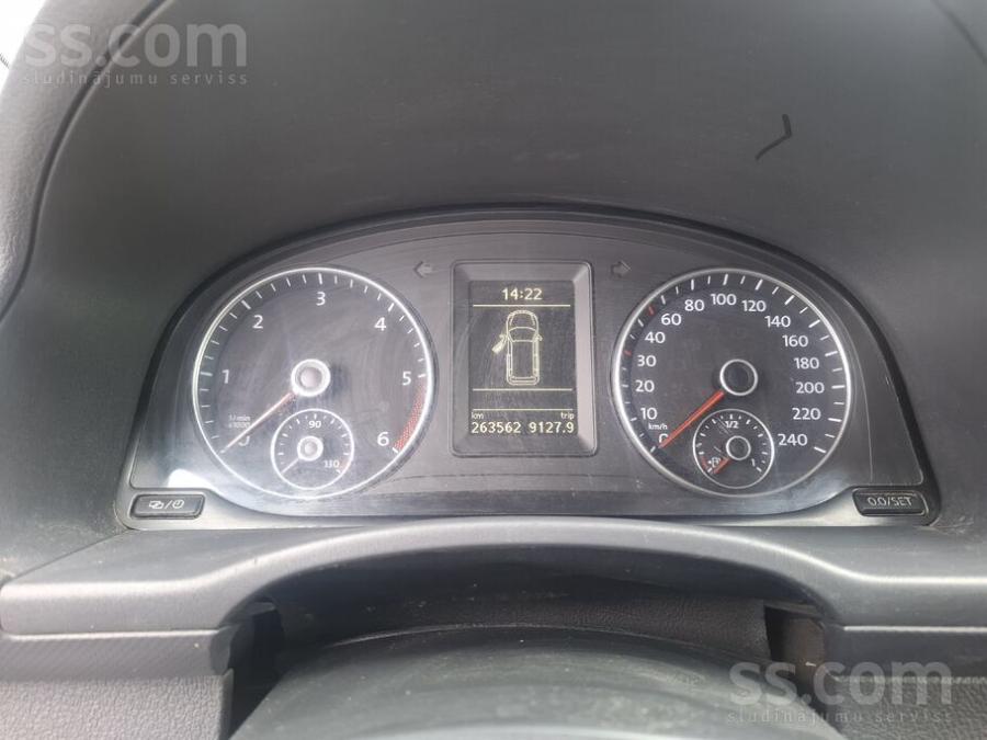 White Volkswagen Caddy 2013 in Riga, with an engine capacity of 1.60 L and mileage of 264 thousand km for 5200 €, photo 6 on AUTOMOTO.COM.LV