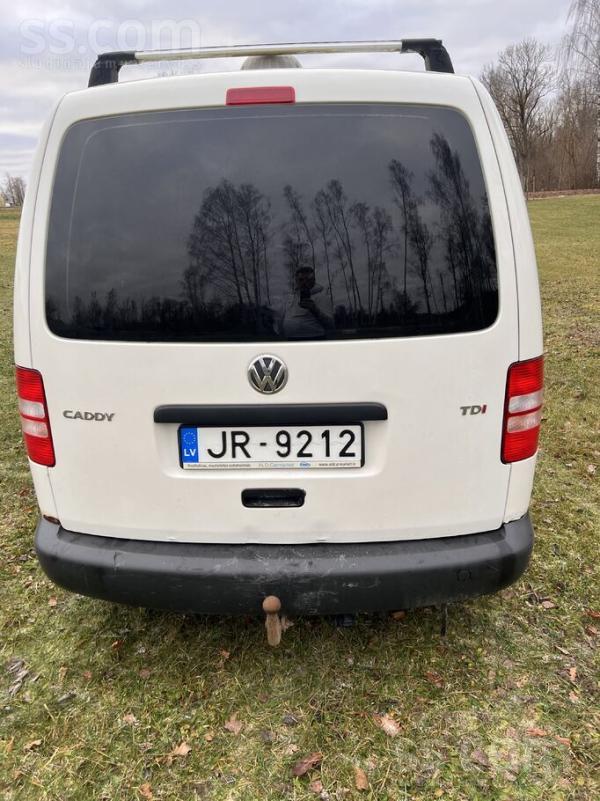 Balts Volkswagen Caddy 2014 Jelgava, ar dzinēja tilpumu 1.60 L un nobraukumu 368 tūkst. km par 4400 €, foto 3 vietnē AUTOMOTO.COM.LV