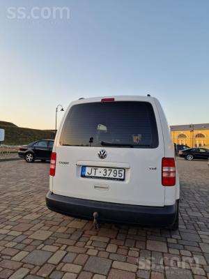 Balts Volkswagen Caddy 2014 Daugavpils, ar dzinēja tilpumu 1.60 L un nobraukumu 187 tūkst. km par 6800 €, foto 5 vietnē AUTOMOTO.COM.LV