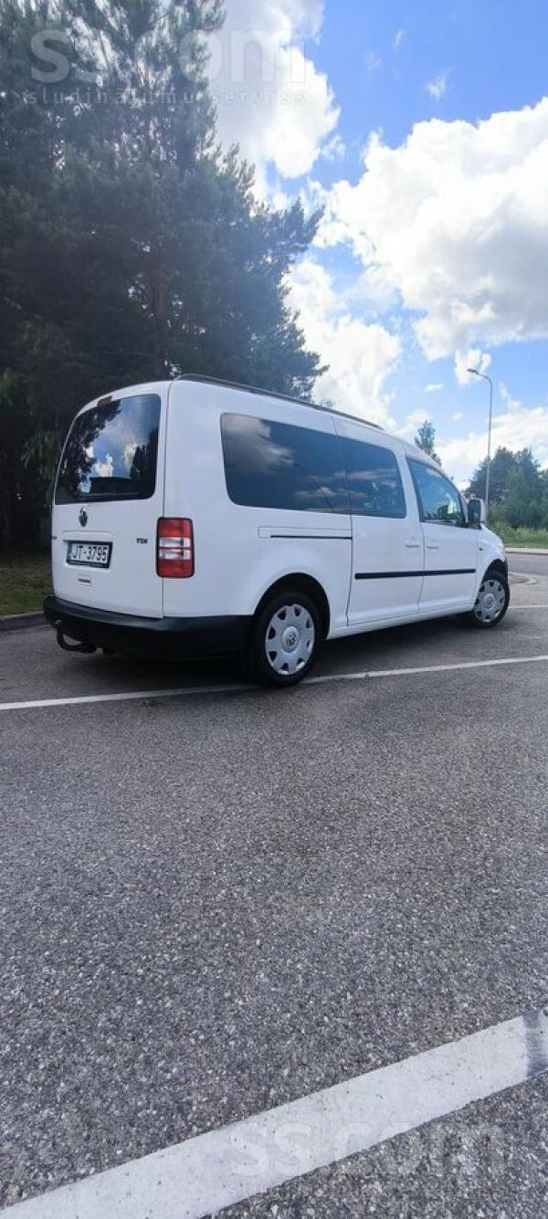 White Volkswagen Caddy 2014 in Daugavpils, with an engine capacity of 1.60 L and mileage of 187 thousand km for 6800 €, photo 6 on AUTOMOTO.COM.LV