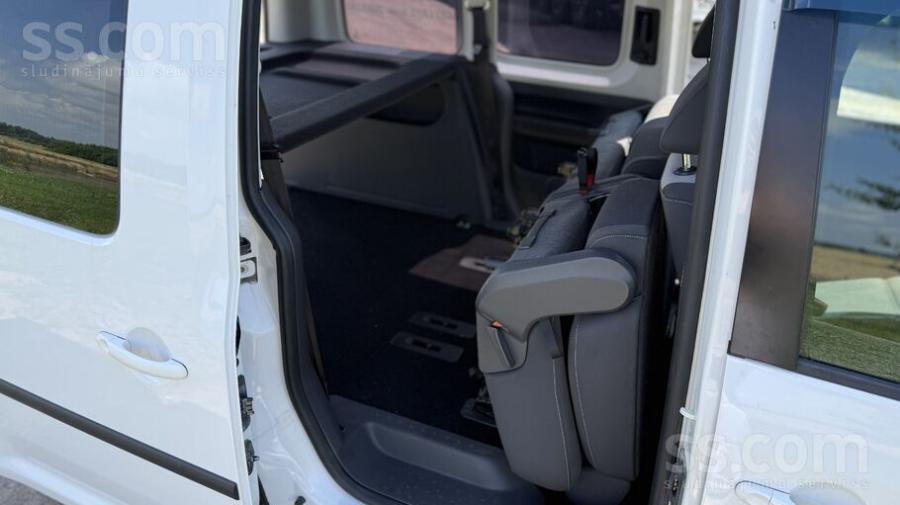 Balts Volkswagen Caddy 2014 Daugavpils, ar dzinēja tilpumu 1.60 L un nobraukumu 360 tūkst. km par 4900 €, foto 13 vietnē AUTOMOTO.COM.LV