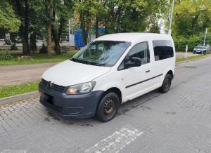 White Volkswagen Caddy 2014 in Kaunas, with an engine capacity of 1.60 L and mileage of 567 thousand km for 3500 €, photo  on AUTOMOTO.COM.LV