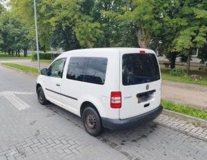 White Volkswagen Caddy 2014 in Kaunas, with an engine capacity of 1.60 L and mileage of 567 thousand km for 3500 €, photo 9 on AUTOMOTO.COM.LV
