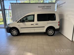 White Volkswagen Caddy 2014 in Ventspils, with an engine capacity of 2.00 L and mileage of 212 thousand km for 7490 €, photo 3 on AUTOMOTO.COM.LV