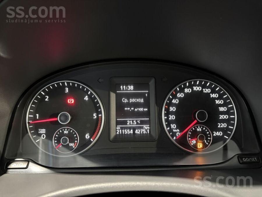 White Volkswagen Caddy 2014 in Ventspils, with an engine capacity of 2.00 L and mileage of 212 thousand km for 7490 €, photo 17 on AUTOMOTO.COM.LV