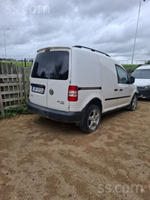 Balts Volkswagen Caddy 2014 Jēkabpils, ar dzinēja tilpumu 2.00 L un nobraukumu 195 tūkst. km par 5200 €, foto 3 vietnē AUTOMOTO.COM.LV