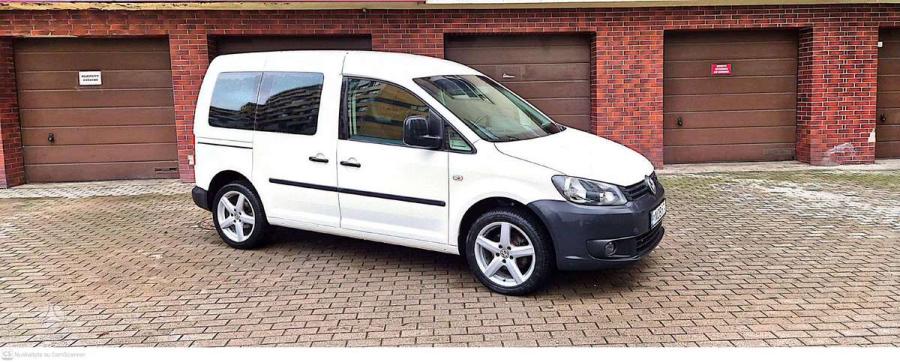 White Volkswagen Caddy 2015 in Vilnius, with an engine capacity of 1.60 L and mileage of 315 thousand km for 5300 €, photo 1 on AUTOMOTO.COM.LV