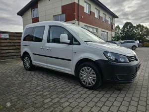 White Volkswagen Caddy 2015 in Kretinga, with an engine capacity of 1.60 L and mileage of 289 thousand km for 6999 €, photo 3 on AUTOMOTO.COM.LV