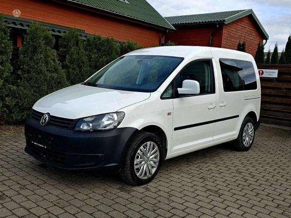 White Volkswagen Caddy 2015 in Kretinga, with an engine capacity of 1.60 L and mileage of 289 thousand km for 6999 €, photo 7 on AUTOMOTO.COM.LV