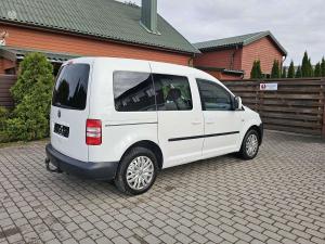 White Volkswagen Caddy 2015 in Kretinga, with an engine capacity of 1.60 L and mileage of 289 thousand km for 6999 €, photo 17 on AUTOMOTO.COM.LV