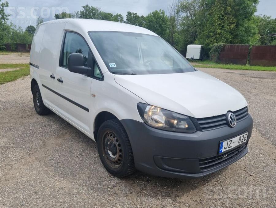 Balts Volkswagen Caddy 2015 Rīga, ar dzinēja tilpumu 1.60 L un nobraukumu 255 tūkst. km par 3900 €, foto 3 vietnē AUTOMOTO.COM.LV