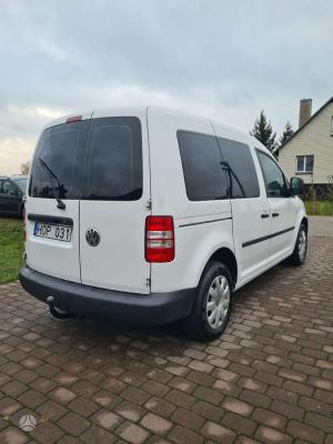 White Volkswagen Caddy 2015 in Kaisiadorys, with an engine capacity of 1.60 L and mileage of 335 thousand km for 4599 €, photo 4 on AUTOMOTO.COM.LV