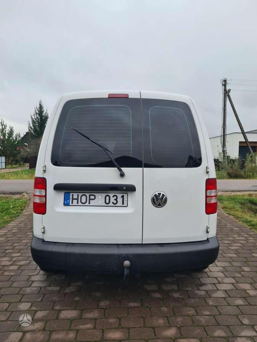 White Volkswagen Caddy 2015 in Kaisiadorys, with an engine capacity of 1.60 L and mileage of 335 thousand km for 4599 €, photo 6 on AUTOMOTO.COM.LV