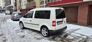 White Volkswagen Caddy 2015 in Vilnius, with an engine capacity of 1.60 L and mileage of 315 thousand km for 5200 €, photo 4 on AUTOMOTO.COM.LV