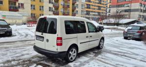 White Volkswagen Caddy 2015 in Vilnius, with an engine capacity of 1.60 L and mileage of 315 thousand km for 5200 €, photo 5 on AUTOMOTO.COM.LV