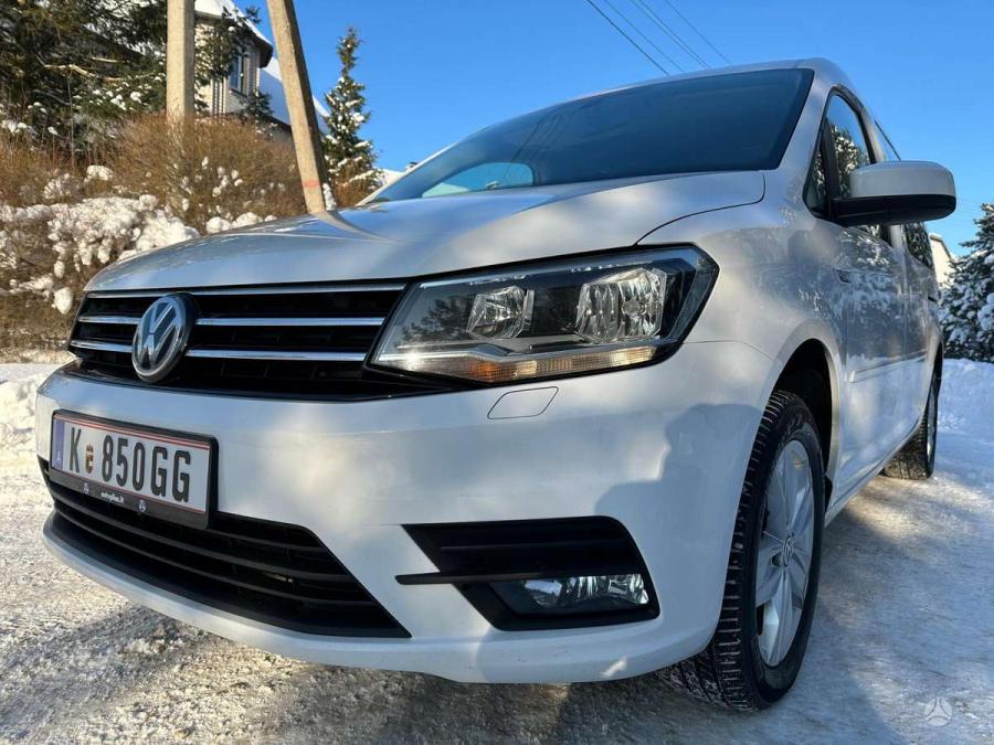 White Volkswagen Caddy 2015 in Vilnius, with an engine capacity of 1.97 L and mileage of 298 thousand km for 10900 €, photo 14 on AUTOMOTO.COM.LV