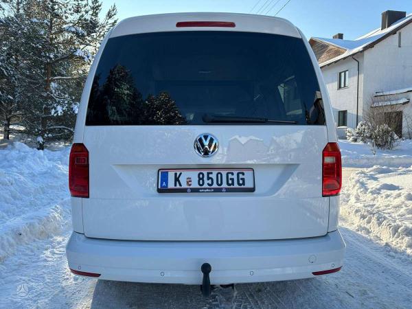 White Volkswagen Caddy 2015 in Vilnius, with an engine capacity of 1.97 L and mileage of 298 thousand km for 10895 €, photo 6 on AUTOMOTO.COM.LV