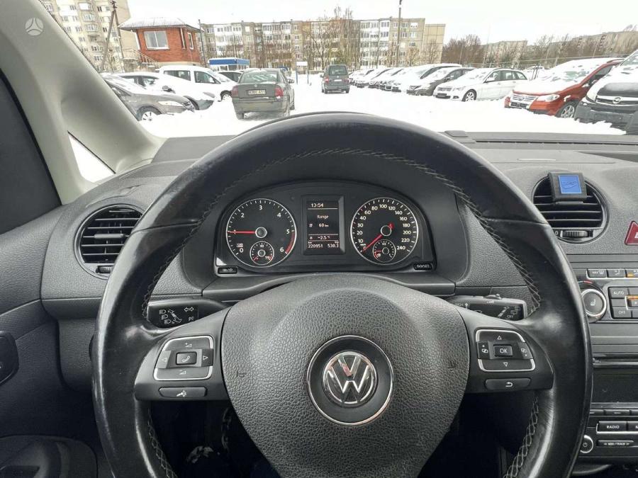 White Volkswagen Caddy 2015 in Kedainiai, with an engine capacity of 1.60 L and mileage of 220 thousand km for 6199 €, photo 18 on AUTOMOTO.COM.LV