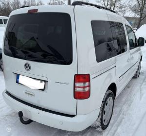 White Volkswagen Caddy 2015 in Kelme, with an engine capacity of 1.97 L and mileage of 270 thousand km for 6499 €, photo 5 on AUTOMOTO.COM.LV