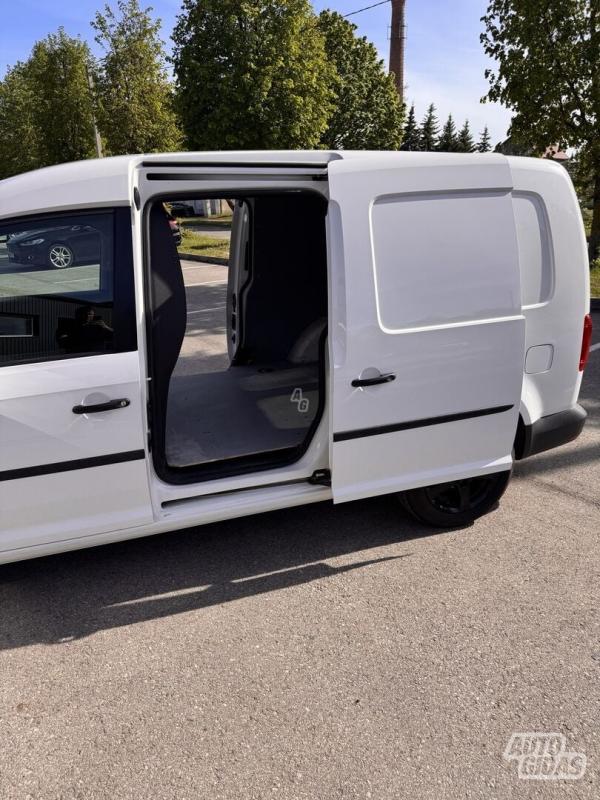 White Volkswagen Caddy 2015 in Kaunas, with an engine capacity of 1.60 L and mileage of 245 thousand km for 8200 €, photo 4 on AUTOMOTO.COM.LV