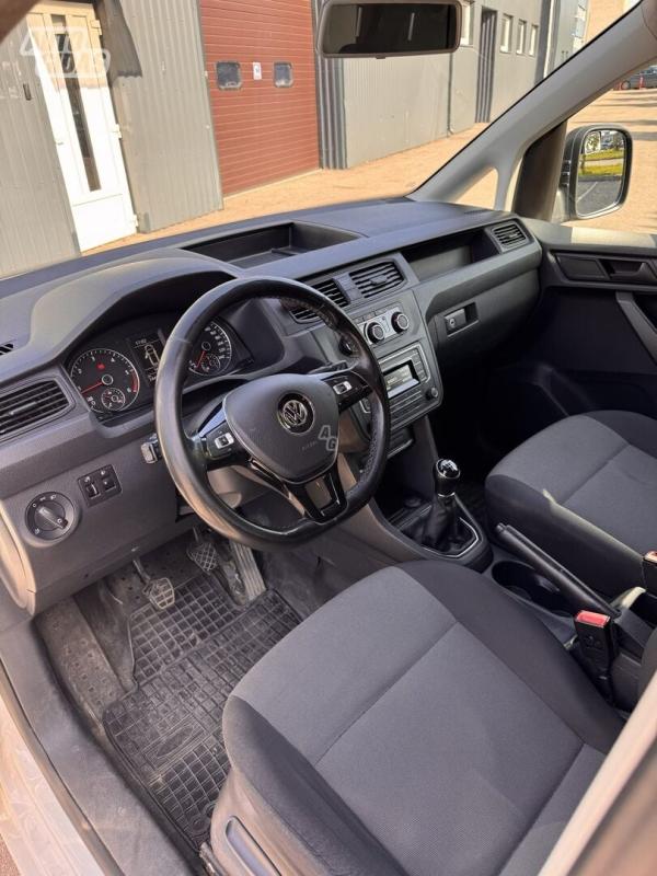White Volkswagen Caddy 2015 in Kaunas, with an engine capacity of 1.60 L and mileage of 245 thousand km for 8200 €, photo 6 on AUTOMOTO.COM.LV