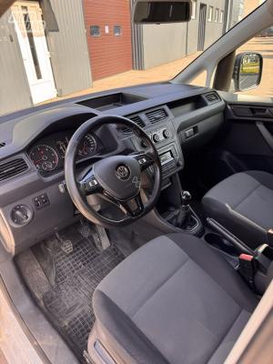 White Volkswagen Caddy 2015 in Kaunas, with an engine capacity of 1.60 L and mileage of 245 thousand km for 8200 €, photo 7 on AUTOMOTO.COM.LV
