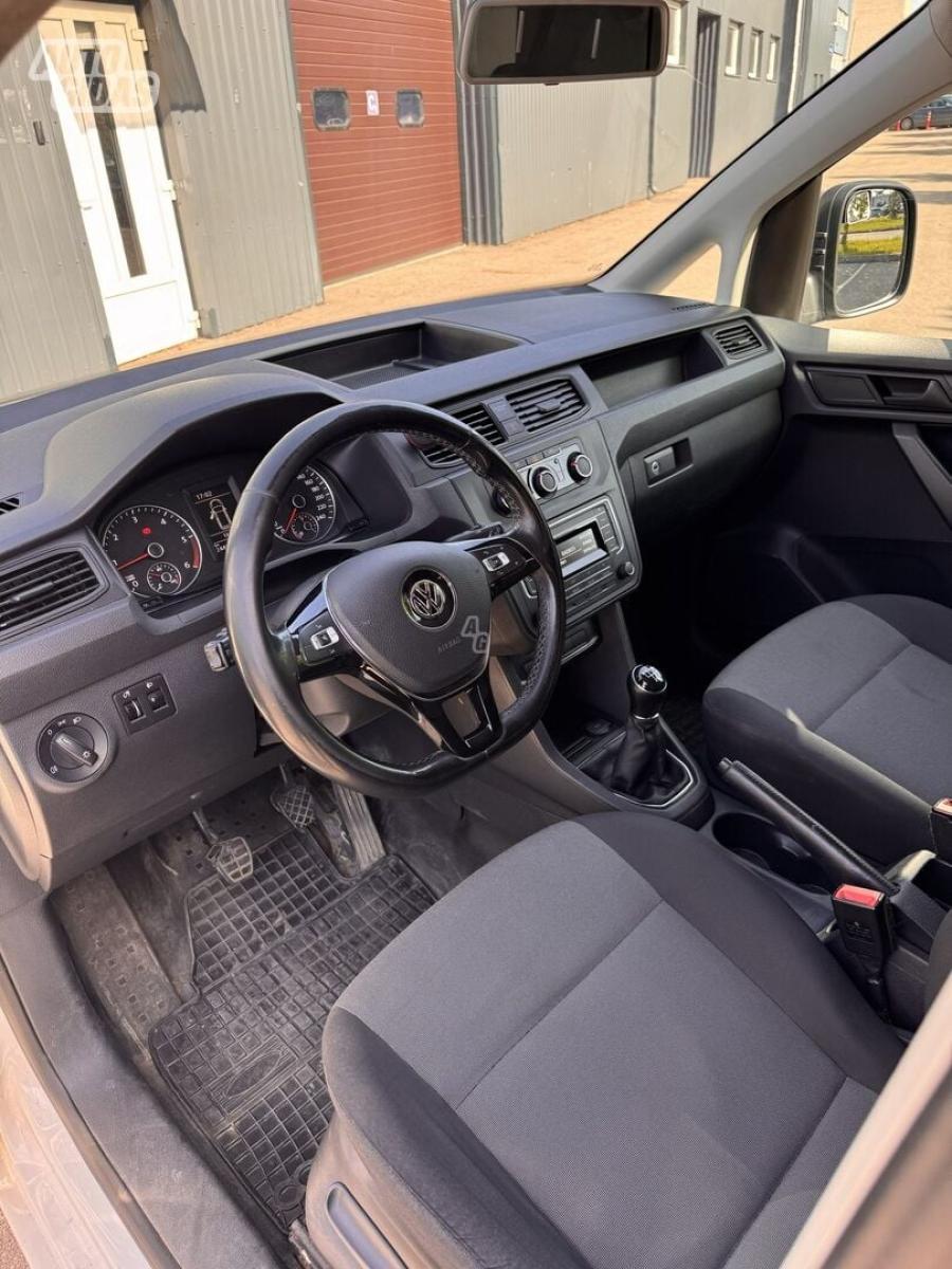 White Volkswagen Caddy 2015 in Kaunas, with an engine capacity of 1.60 L and mileage of 245 thousand km for 8200 €, photo 7 on AUTOMOTO.COM.LV