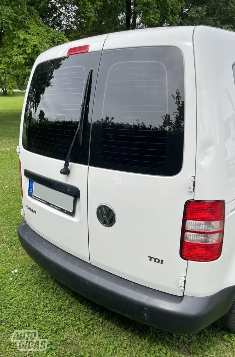 Balts Volkswagen Caddy 2015 Kauņa, ar dzinēja tilpumu 1.60 L un nobraukumu 393 tūkst. km par 2000 €, foto 5 vietnē AUTOMOTO.COM.LV