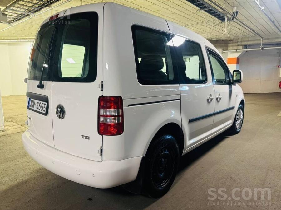 White Volkswagen Caddy 2015 in Riga, with an engine capacity of 1.20 L and mileage of 122 thousand km for 7770 €, photo 1 on AUTOMOTO.COM.LV