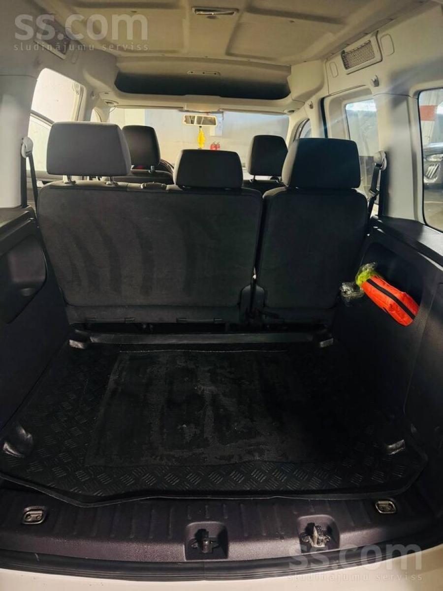 White Volkswagen Caddy 2015 in Riga, with an engine capacity of 1.20 L and mileage of 122 thousand km for 7770 €, photo 10 on AUTOMOTO.COM.LV