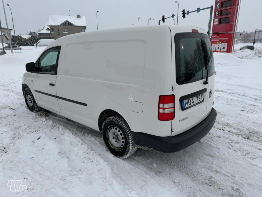 White Volkswagen Caddy 2015 in Klaipeda, with an engine capacity of 1.60 L and mileage of 142 thousand km for 6000 €, photo 7 on AUTOMOTO.COM.LV